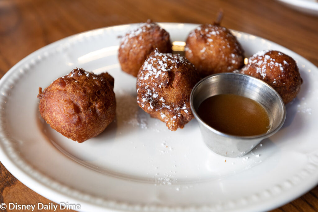 Liberty Tree Tavern Lunch Review | Disney Daily Dime