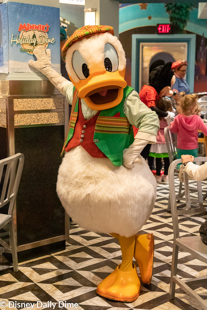 Minnie’s Holiday Dine Review | Disney Daily Dime