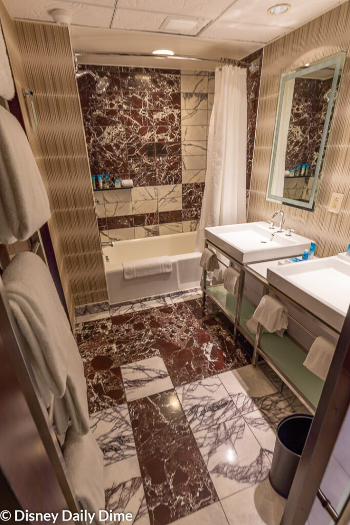 Disney's Contemporary Resort Review | Disney Daily Dime